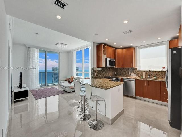 Luxury apartment complex for rent in Hallandale, Florida