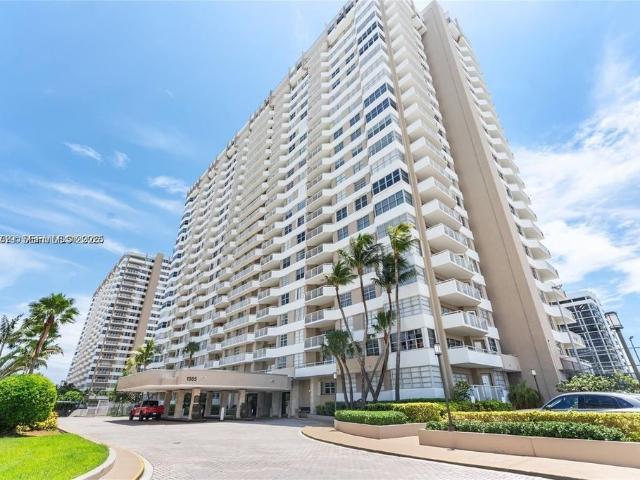 Luxury apartment complex for rent in Hallandale, Florida