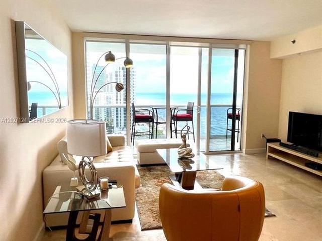 Luxury apartment complex for rent in Hallandale, Florida