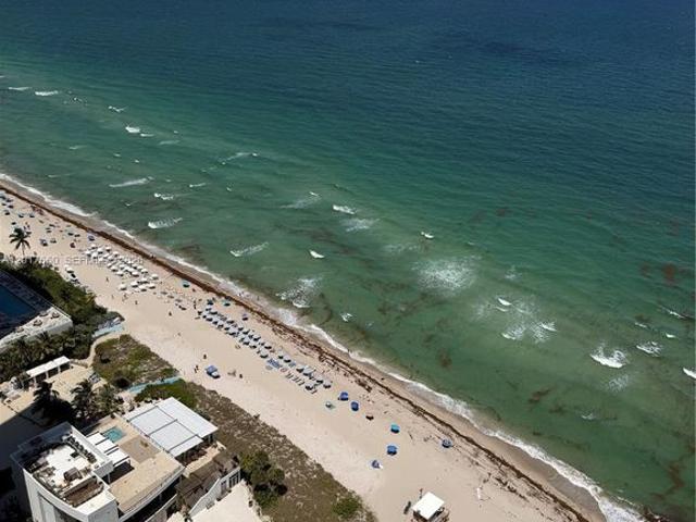 Luxury apartment complex for rent in Hallandale, Florida