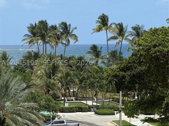 Luxury apartment complex for rent in Hallandale, Florida