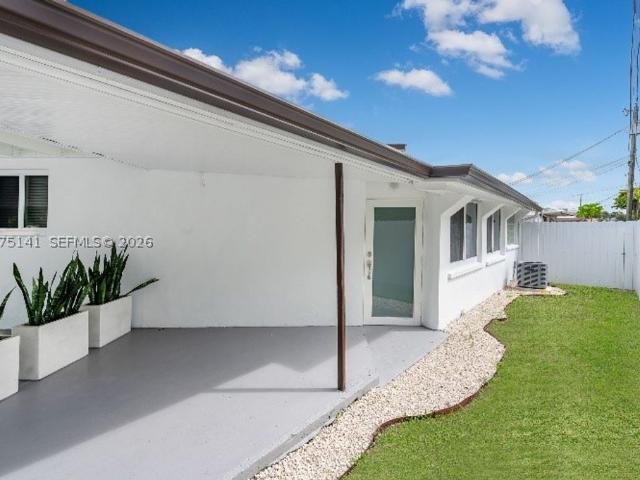 Luxury apartment complex for rent in Hialeah, United States
