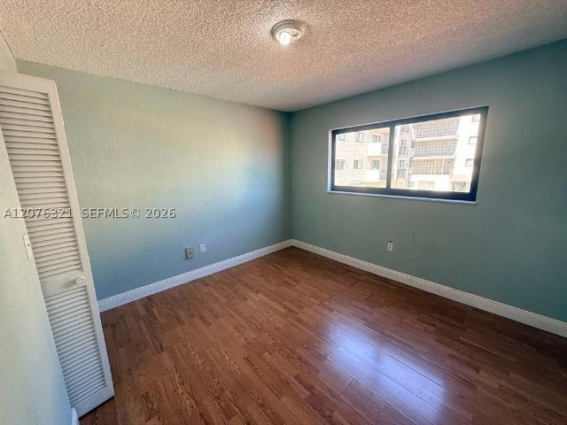 Luxury apartment complex for rent in Hialeah, United States