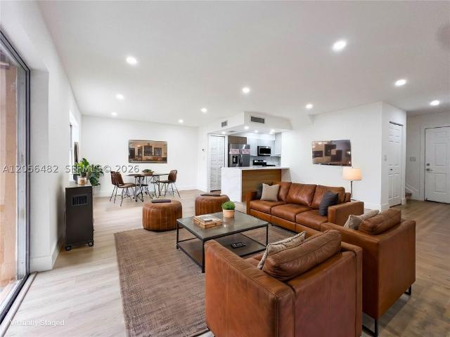 Luxury apartment complex for rent in Hialeah, United States