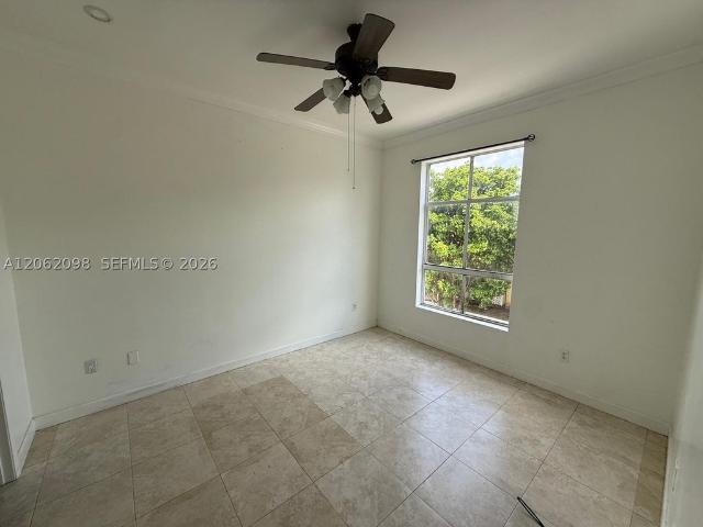 Luxury apartment complex for rent in Hialeah, United States