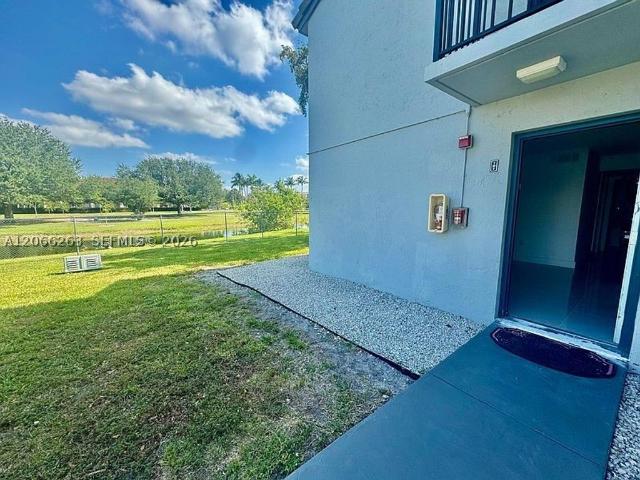 Luxury apartment complex for rent in Hialeah, United States