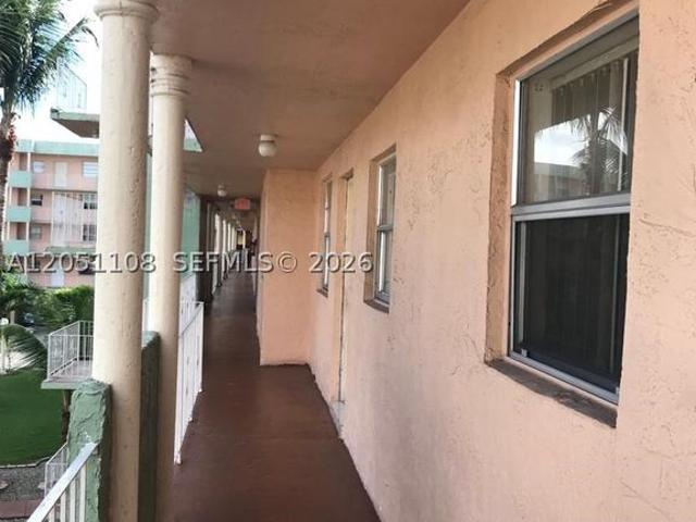 Luxury apartment complex for rent in Hialeah, United States