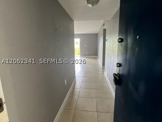 Luxury apartment complex for rent in Hialeah, United States