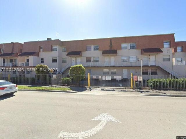 Luxury apartment complex for rent in Hialeah, United States