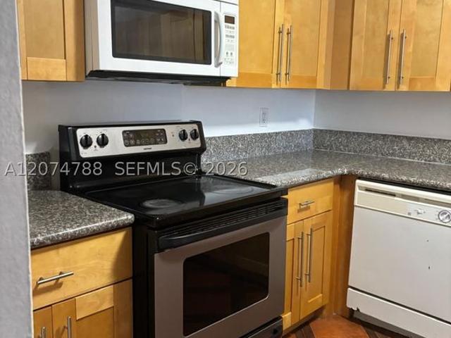 Luxury apartment complex for rent in Hialeah, Florida