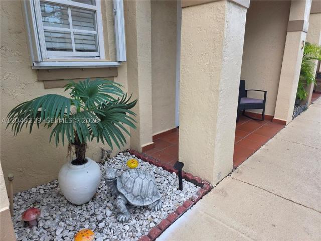 Luxury apartment complex for rent in Hialeah, Florida