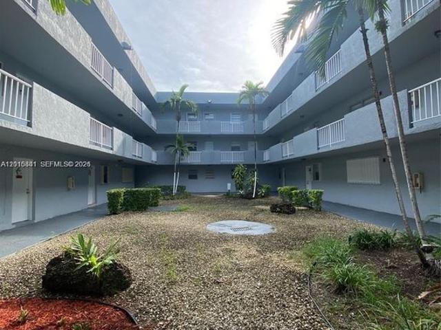 Luxury apartment complex for rent in Hialeah, Florida