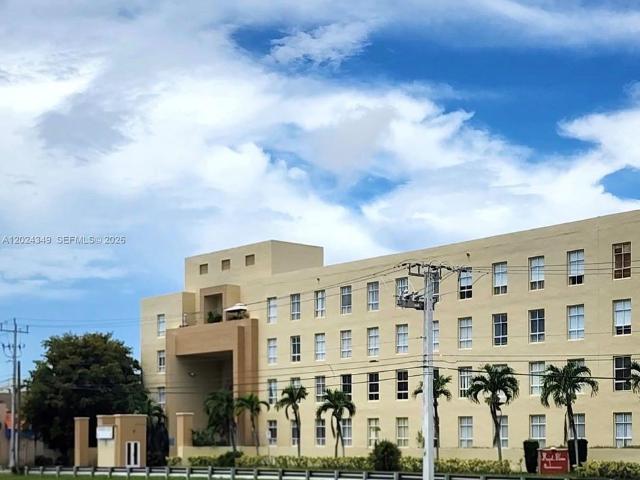 Luxury apartment complex for rent in Hialeah, Florida