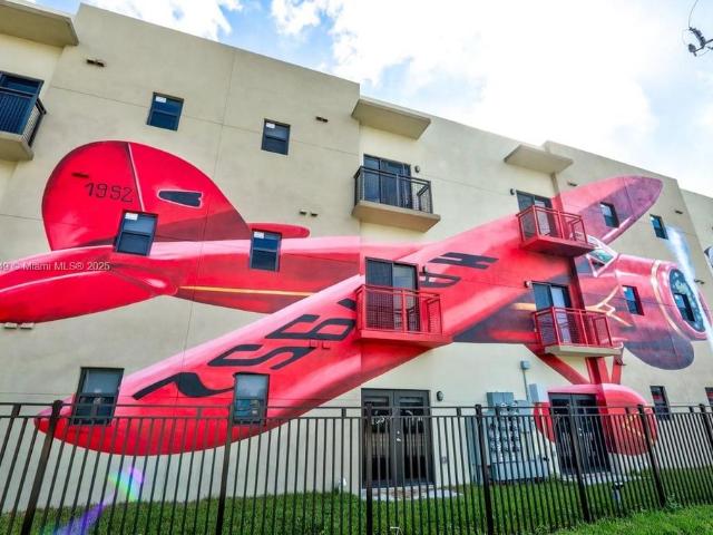 Luxury apartment complex for rent in Hialeah, Florida