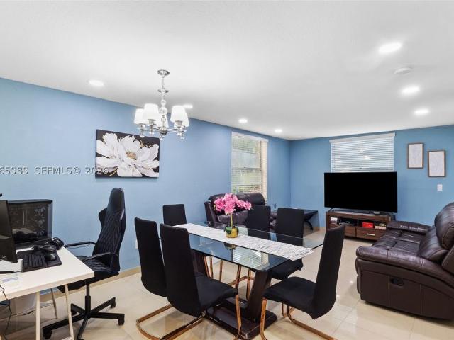 Luxury apartment complex for rent in Hialeah, Florida