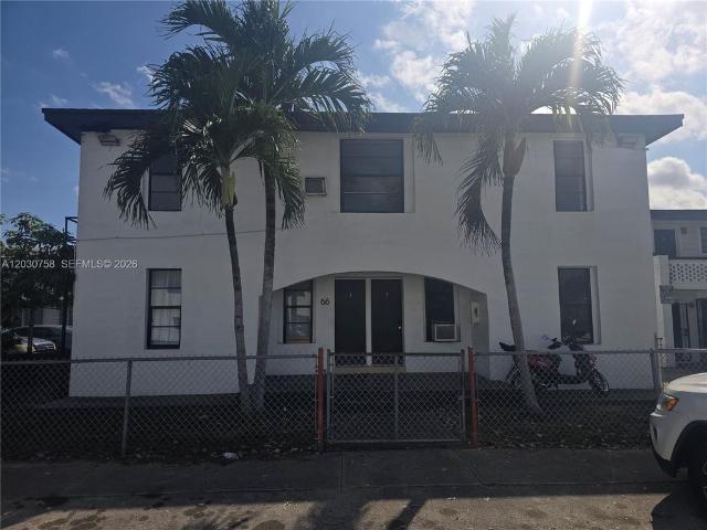 Luxury apartment complex for rent in Hialeah, Florida