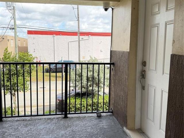 Luxury apartment complex for rent in Hialeah, Florida