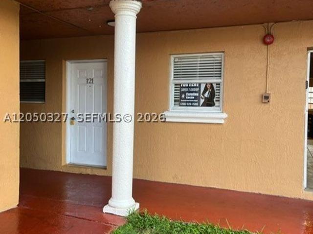 Luxury apartment complex for rent in Hialeah, Florida
