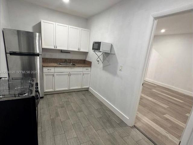 Luxury apartment complex for rent in Hialeah, Florida