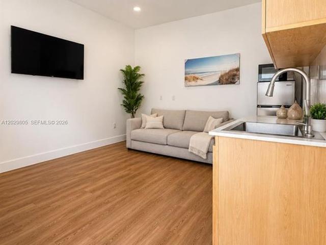 Luxury apartment complex for rent in Hialeah, Florida