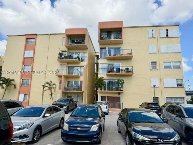 Luxury apartment complex for rent in Hialeah, Florida