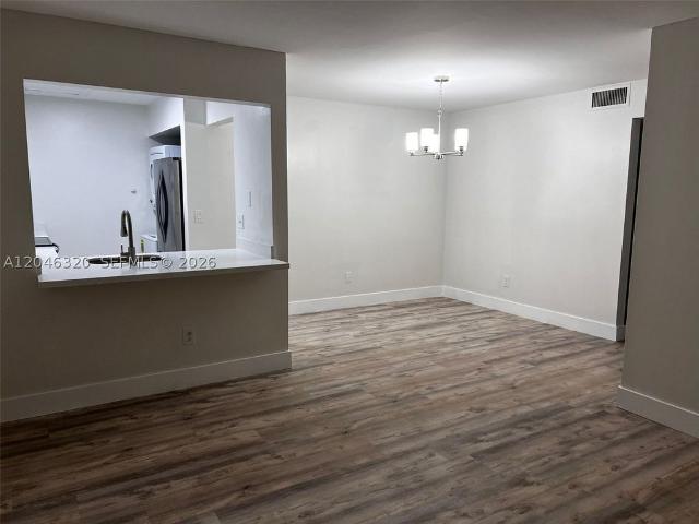 Luxury apartment complex for rent in Hialeah, Florida