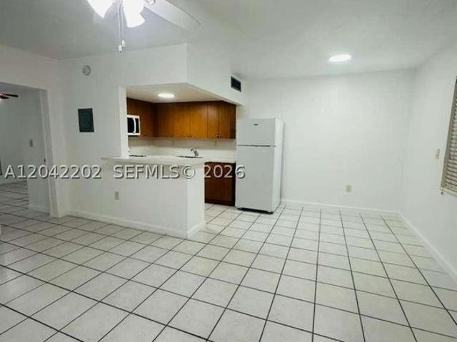 Luxury apartment complex for rent in Hialeah, Florida