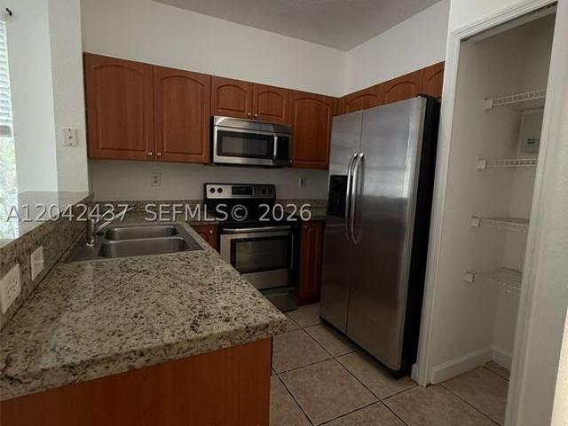 Luxury apartment complex for rent in Hialeah, Florida