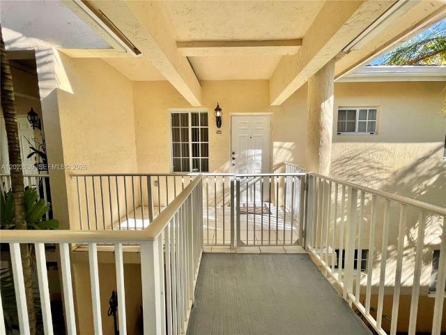 Luxury apartment complex for rent in Hialeah, Florida