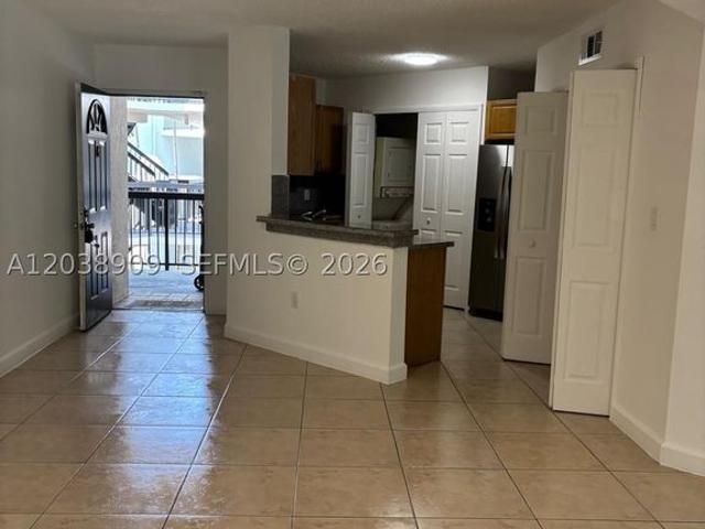 Luxury apartment complex for rent in Hialeah, Florida