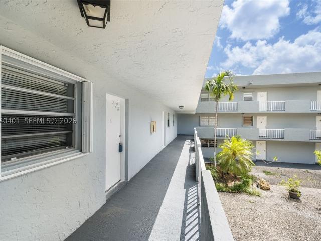 Luxury apartment complex for rent in Hialeah, Florida