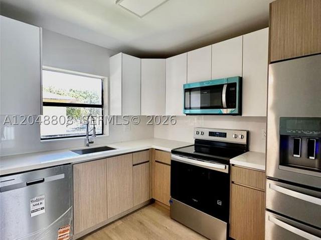 Luxury apartment complex for rent in Hialeah, Florida