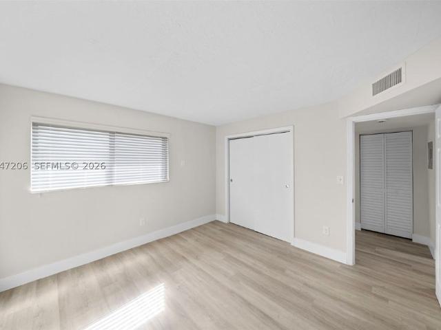 Luxury apartment complex for rent in Hialeah, Florida
