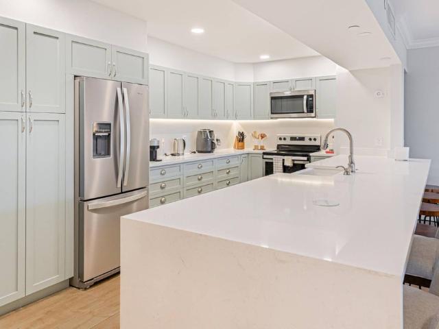 Luxury apartment complex for rent in Highland Beach, Florida