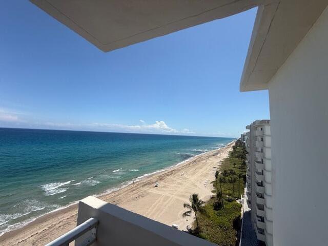 Luxury apartment complex for rent in Highland Beach, Florida