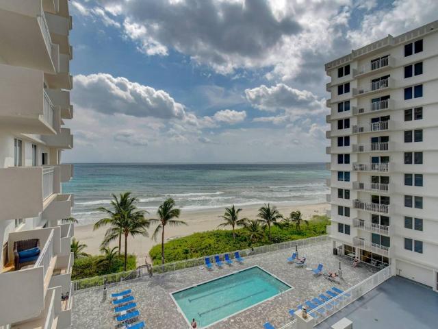 Luxury apartment complex for rent in Highland Beach, United States