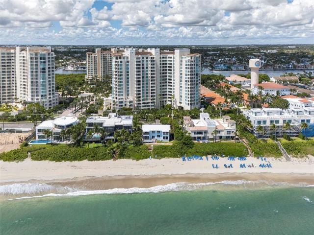 Luxury apartment complex for rent in Highland Beach, United States