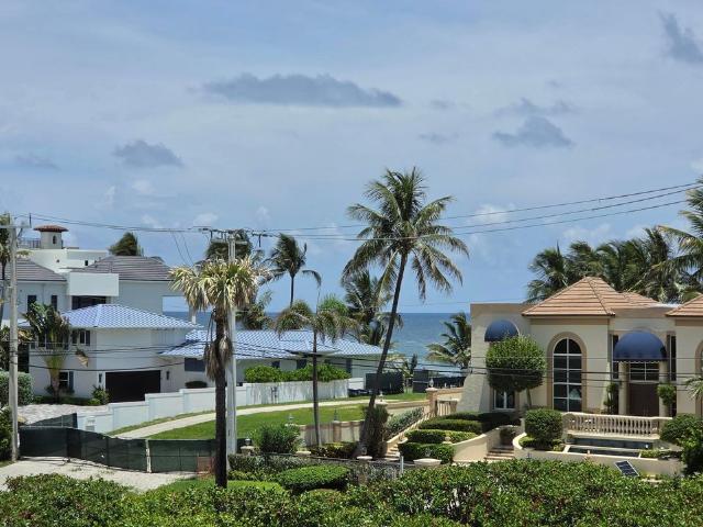 Luxury apartment complex for rent in Highland Beach, United States
