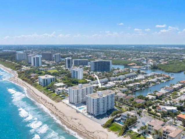 Luxury apartment complex for rent in Highland Beach, United States