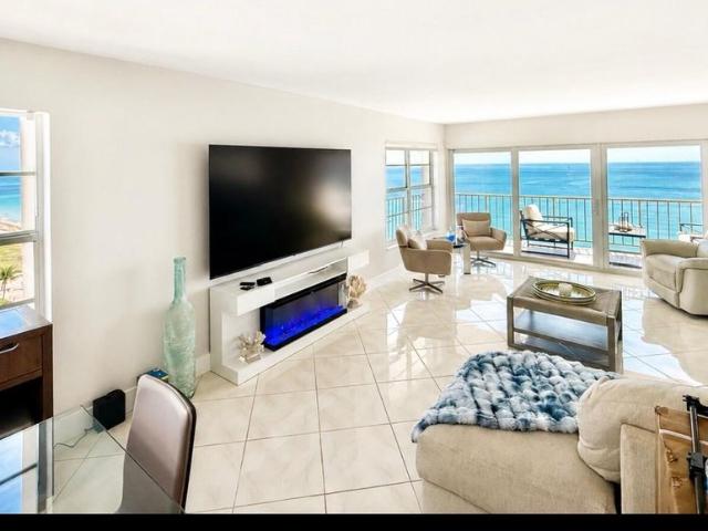 Luxury apartment complex for rent in Hillsboro Beach, Florida