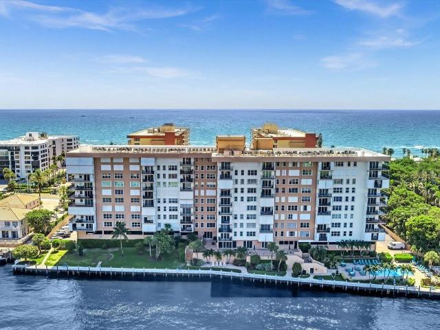 Luxury apartment complex for rent in Hillsboro Beach, United States