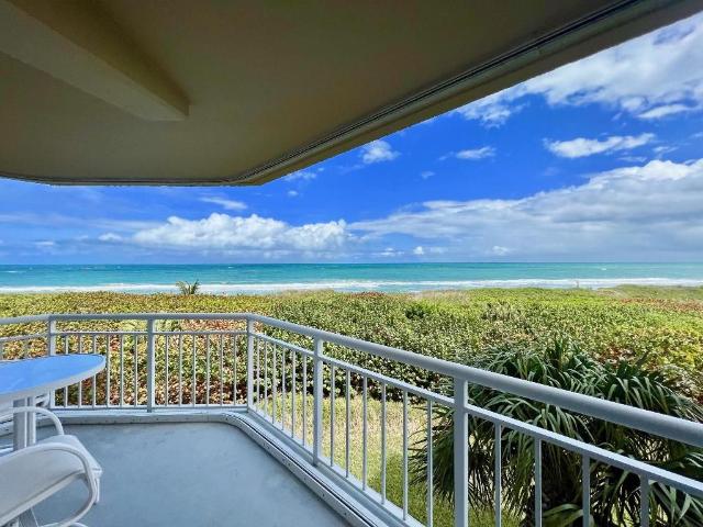 Luxury apartment complex for rent in Hutchinson Island South, United States