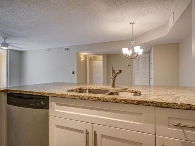 Luxury apartment complex for rent in Hypoluxo, Florida