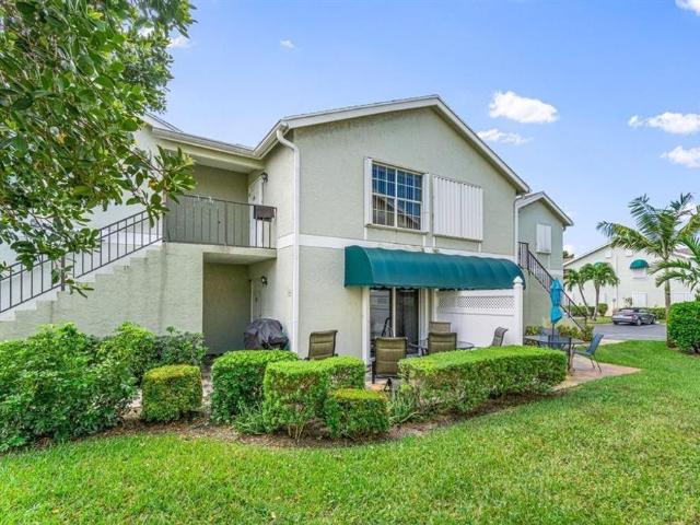 Luxury apartment complex for rent in Hypoluxo, United States