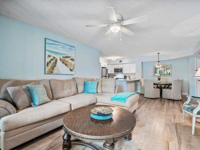Luxury apartment complex for rent in Hypoluxo, United States