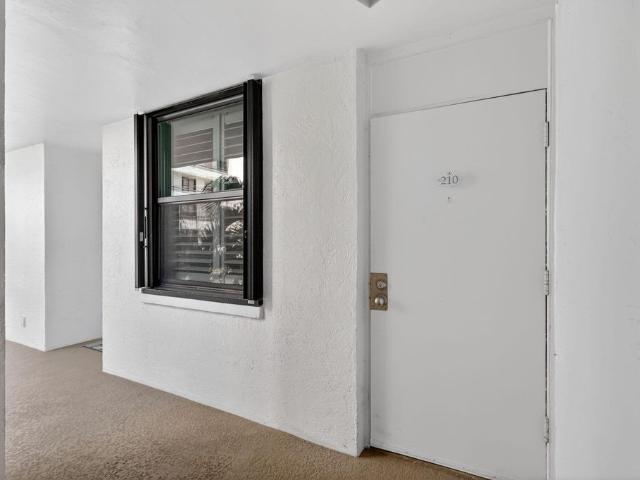 Luxury apartment complex for rent in Jensen Beach, Florida