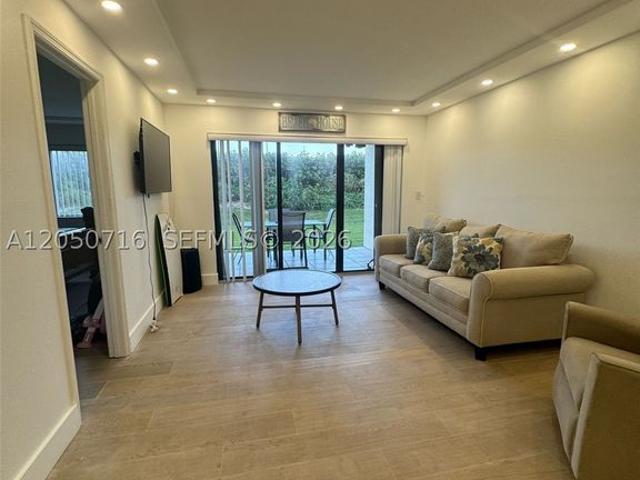 Luxury apartment complex for rent in Jensen Beach, Florida