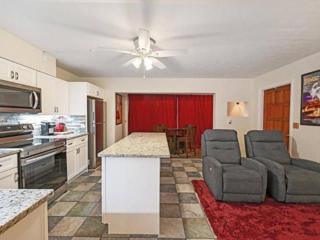 Luxury apartment complex for rent in Jensen Beach, United States