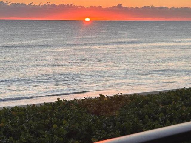 Luxury apartment complex for rent in Jensen Beach, United States