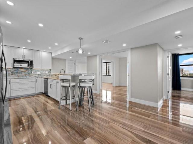 Luxury apartment complex for rent in Juno Beach, Florida